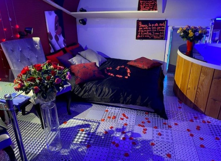 Love room Lyon | Lovechambre.com - Loveroom et votre coeur fait boom